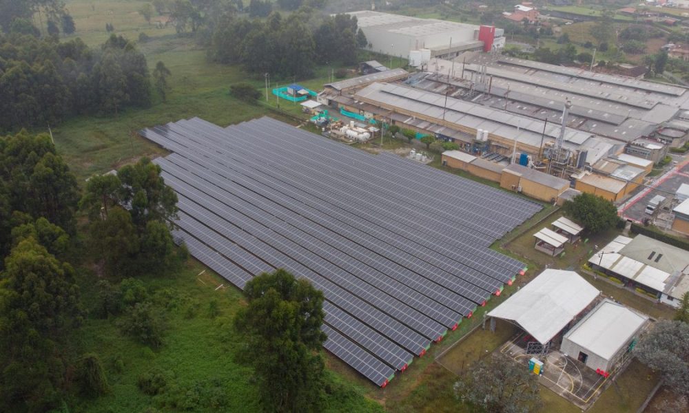 En fotos | Nuevo parque solar en Antioquia para el sector metalúrgico
