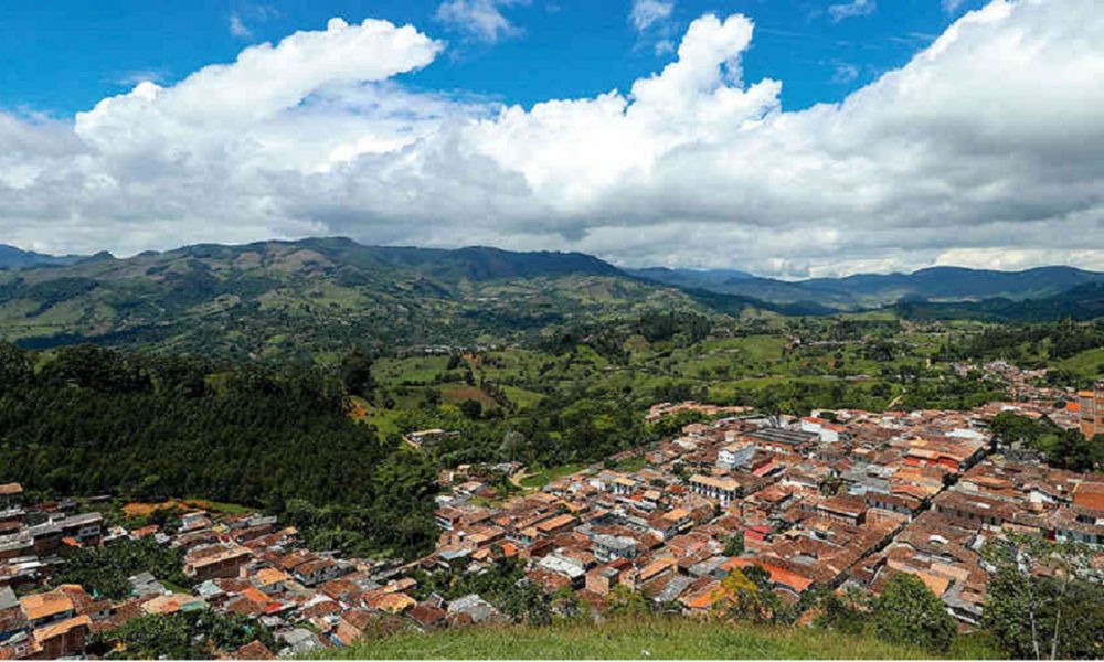 Los retos que asume Alberto Calderón como nuevo CEO de AngloGold Ashanti