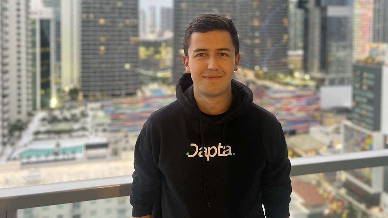 Empezó a programar cuando tenía 13 años, ahora tiene empresas de millones de dólares - Forbes ...