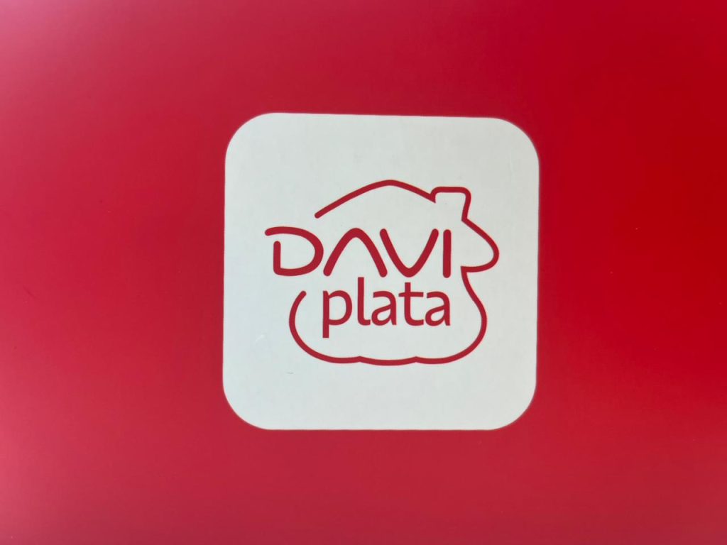 Nuevo logo, tarjetas de crédito, bolsillos con rentabilidad, IA y más ...